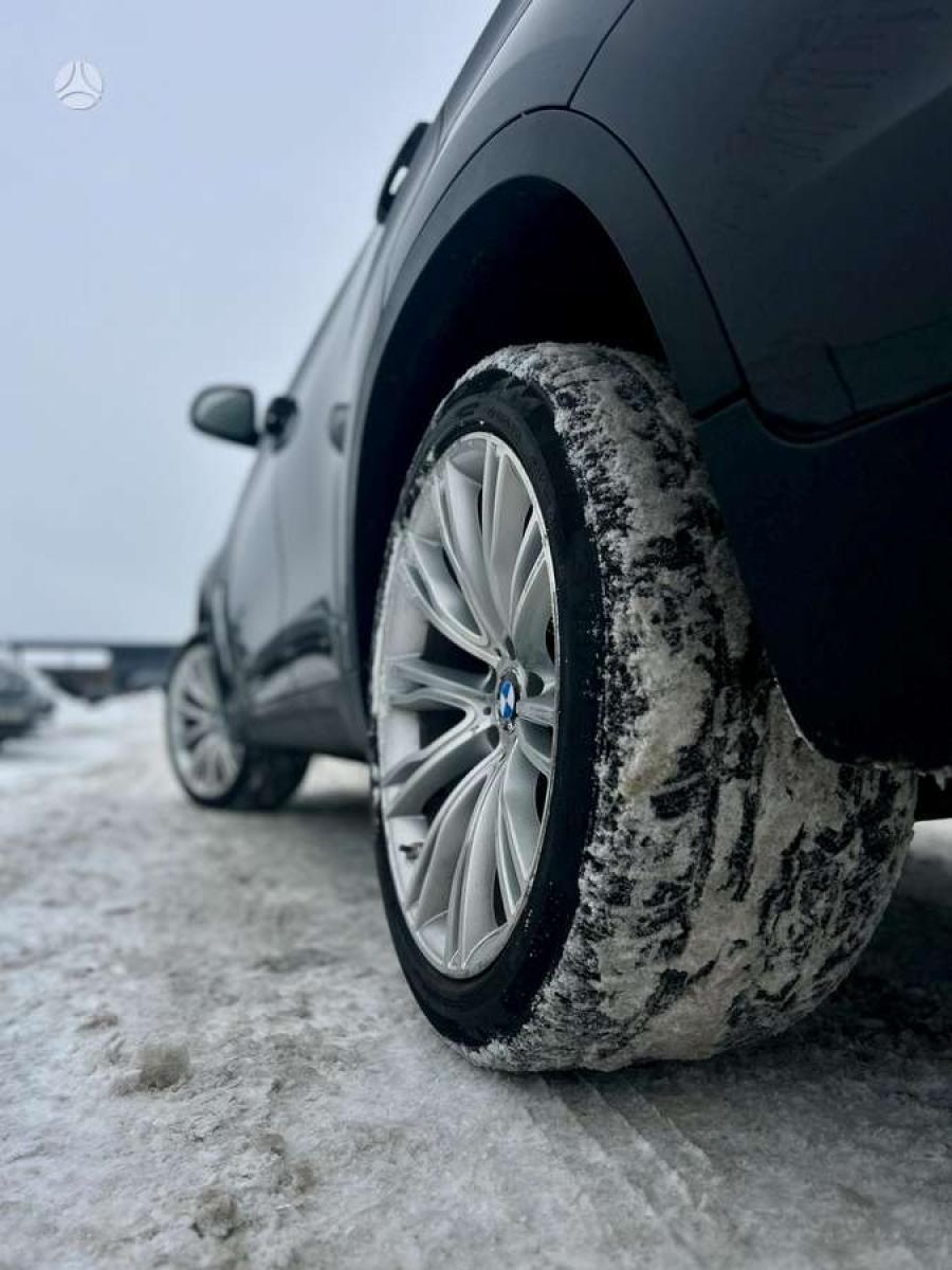 Black BMW X6 2016 in Kaunas, with an engine capacity of 2.99 L and mileage of 190 thousand km for 23200 €, photo 12 on AUTOMOTO.COM.LV