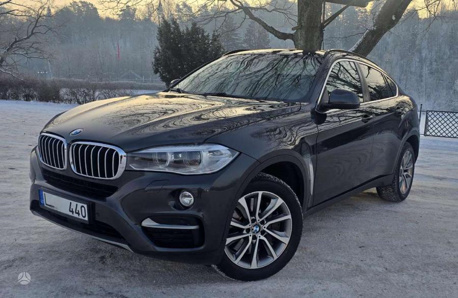 Melns BMW X6 2016 Viļņa, ar dzinēja tilpumu 4.40 L un nobraukumu 260 tūkst. km par 14900 €, foto 1 vietnē AUTOMOTO.COM.LV