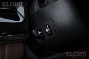 Black BMW X6 2016 in Riga, with an engine capacity of 3.00 L and mileage of 192 thousand km for 20990 €, photo 19 on AUTOMOTO.COM.LV