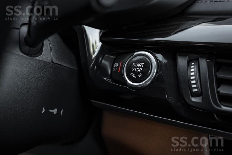 Black BMW X6 2016 in Riga, with an engine capacity of 3.00 L and mileage of 192 thousand km for 20990 €, photo 20 on AUTOMOTO.COM.LV