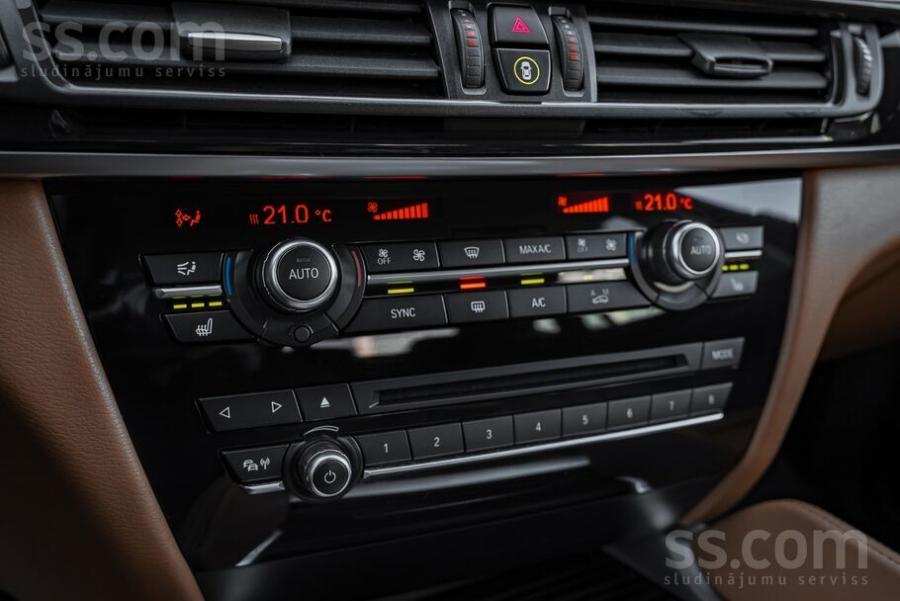 Black BMW X6 2016 in Riga, with an engine capacity of 3.00 L and mileage of 192 thousand km for 20990 €, photo 21 on AUTOMOTO.COM.LV