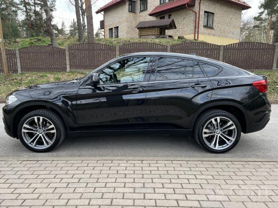 Black BMW X6 2016 in Riga, with an engine capacity of 3.00 L and mileage of 146 thousand km for 22000 €, photo 3 on AUTOMOTO.COM.LV