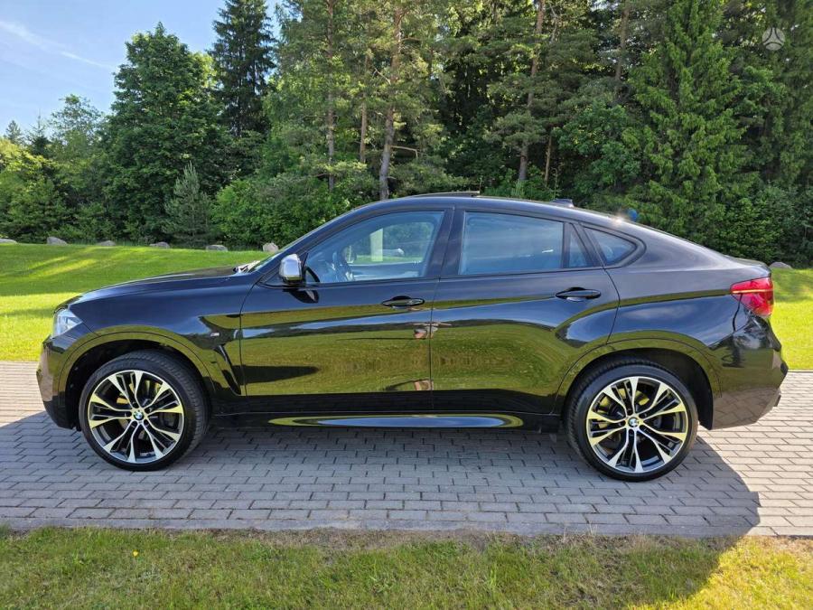 Black BMW X6 2016 in Telschi, with an engine capacity of 2.99 L and mileage of 260 thousand km for 24500 €, photo 14 on AUTOMOTO.COM.LV
