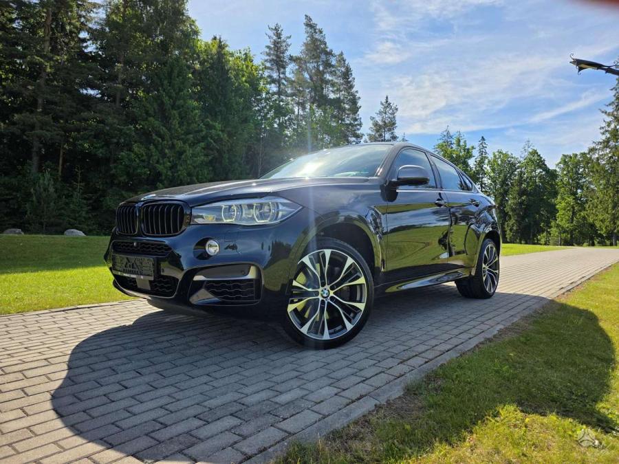 Black BMW X6 2016 in Telschi, with an engine capacity of 2.99 L and mileage of 260 thousand km for 24500 €, photo 16 on AUTOMOTO.COM.LV