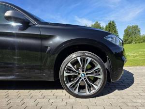 Black BMW X6 2016 in Telschi, with an engine capacity of 2.99 L and mileage of 260 thousand km for 24500 €, photo 30 on AUTOMOTO.COM.LV