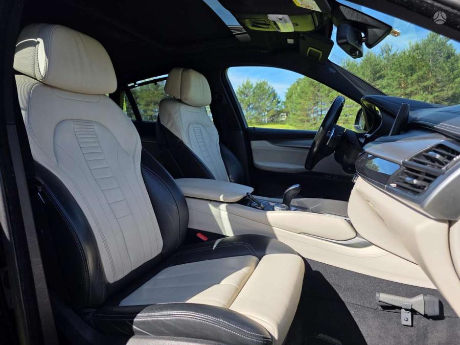 Black BMW X6 2016 in Telschi, with an engine capacity of 2.99 L and mileage of 260 thousand km for 24500 €, photo 35 on AUTOMOTO.COM.LV