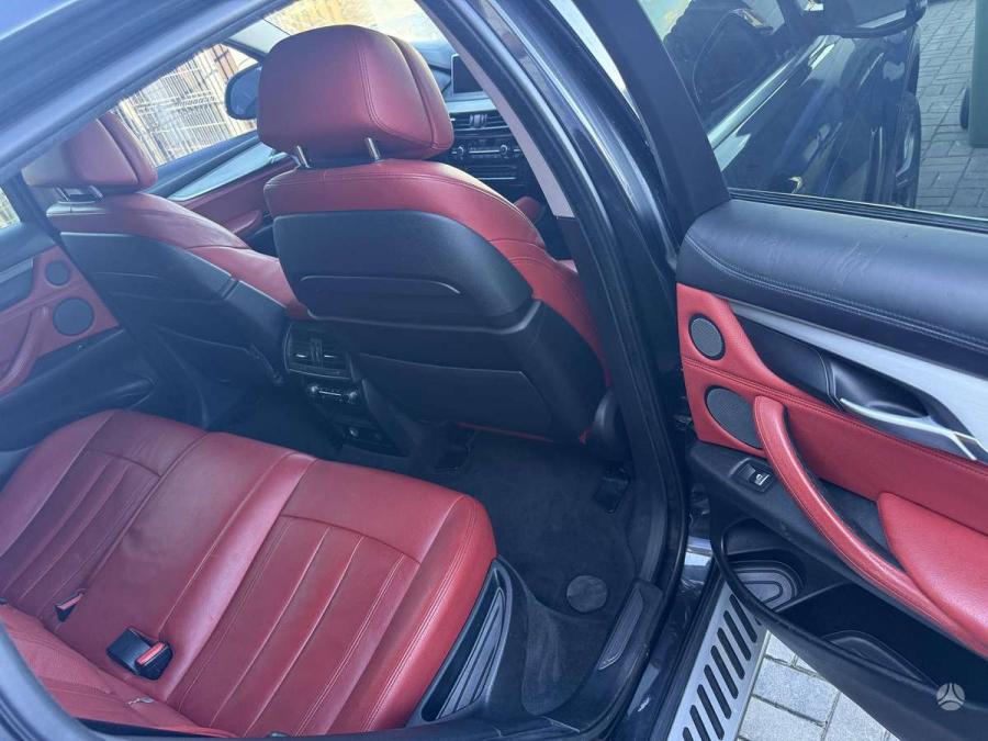 Melns BMW X6 2016 Šauļi, ar dzinēja tilpumu 2.98 L un nobraukumu 184 tūkst. km par 13500 €, foto 22 vietnē AUTOMOTO.COM.LV
