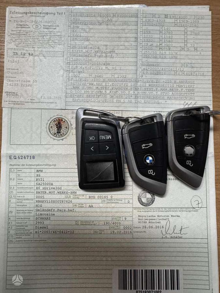 Black BMW X6 2016 in Kaunas, with an engine capacity of 2.99 L and mileage of 269 thousand km for 23900 €, photo 21 on AUTOMOTO.COM.LV