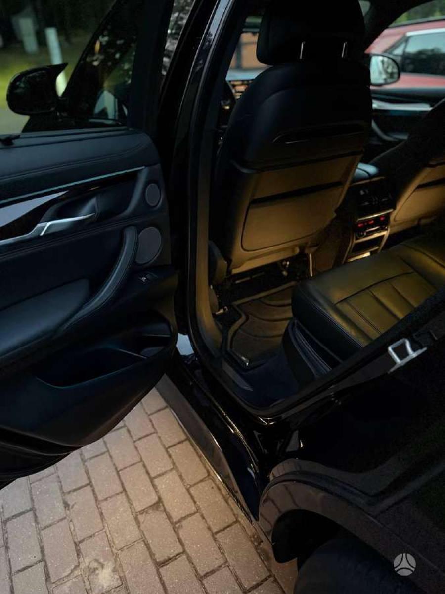 Melns BMW X6 2016 Viļņa, ar dzinēja tilpumu 4.40 L un nobraukumu 181 tūkst. km par 28000 €, foto 15 vietnē AUTOMOTO.COM.LV