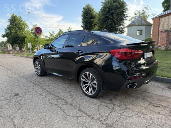 Black BMW X6 2016 in Ludza, with an engine capacity of 3.00 L and mileage of 119 thousand km for 30500 €, photo 3 on AUTOMOTO.COM.LV