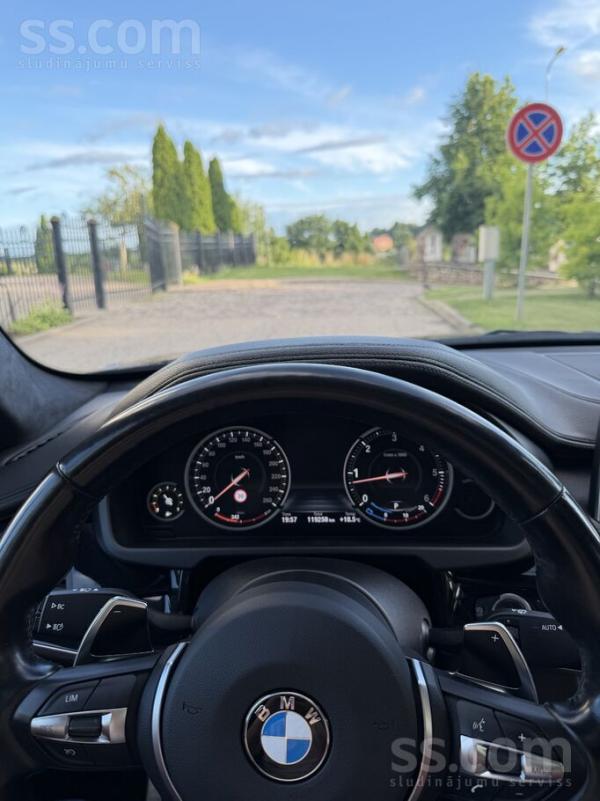 Black BMW X6 2016 in Ludza, with an engine capacity of 3.00 L and mileage of 119 thousand km for 30500 €, photo 7 on AUTOMOTO.COM.LV