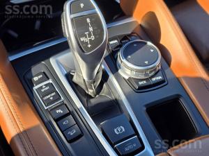 Black BMW X6 2016 in Ogre, with an engine capacity of 3.00 L and mileage of 221 thousand km for 28000 €, photo 15 on AUTOMOTO.COM.LV