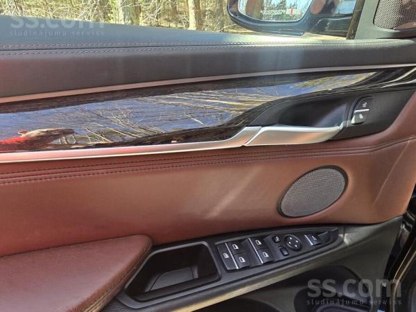 Melns BMW X6 2016 Liepāja, ar dzinēja tilpumu 3.00 L un nobraukumu 179 tūkst. km par 22500 €, foto 10 vietnē AUTOMOTO.COM.LV