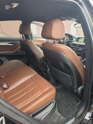 Black BMW X6 2016 in Riga, with an engine capacity of 2.99 L and mileage of 275 thousand km for 18500 €, photo 9 on AUTOMOTO.COM.LV