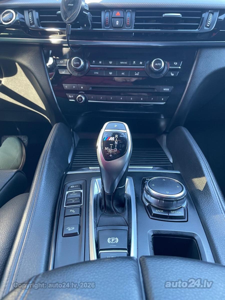 Melns BMW X6 2016 Saue, ar dzinēja tilpumu 3.00 L un nobraukumu 190 tūkst. km par 24900 €, foto 8 vietnē AUTOMOTO.COM.LV