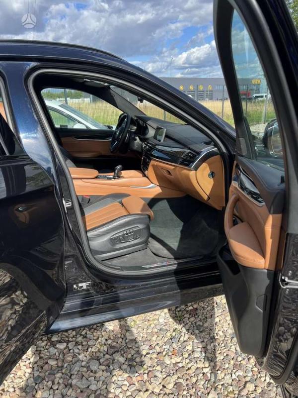 BMW X6 2016 Kauņa vietnē Melns BMW X6 2016 Kauņa, ar dzinēja tilpumu 2.99 L un nobraukumu 200 tūkst. km par 27900 €, foto 4 vietnē AUTOMOTO.COM.LV