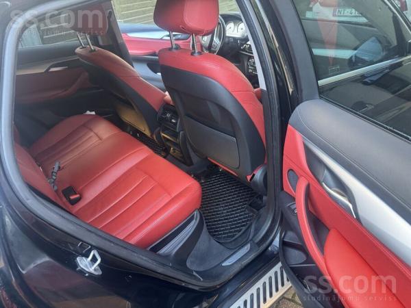 BMW X6 2016 in Riga on AUTOMOTO.COM.LV Black BMW X6 2016 in Riga, with an engine capacity of 3.00 L and mileage of 101 thousand km for 29500 €, photo 7 on AUTOMOTO.COM.LV