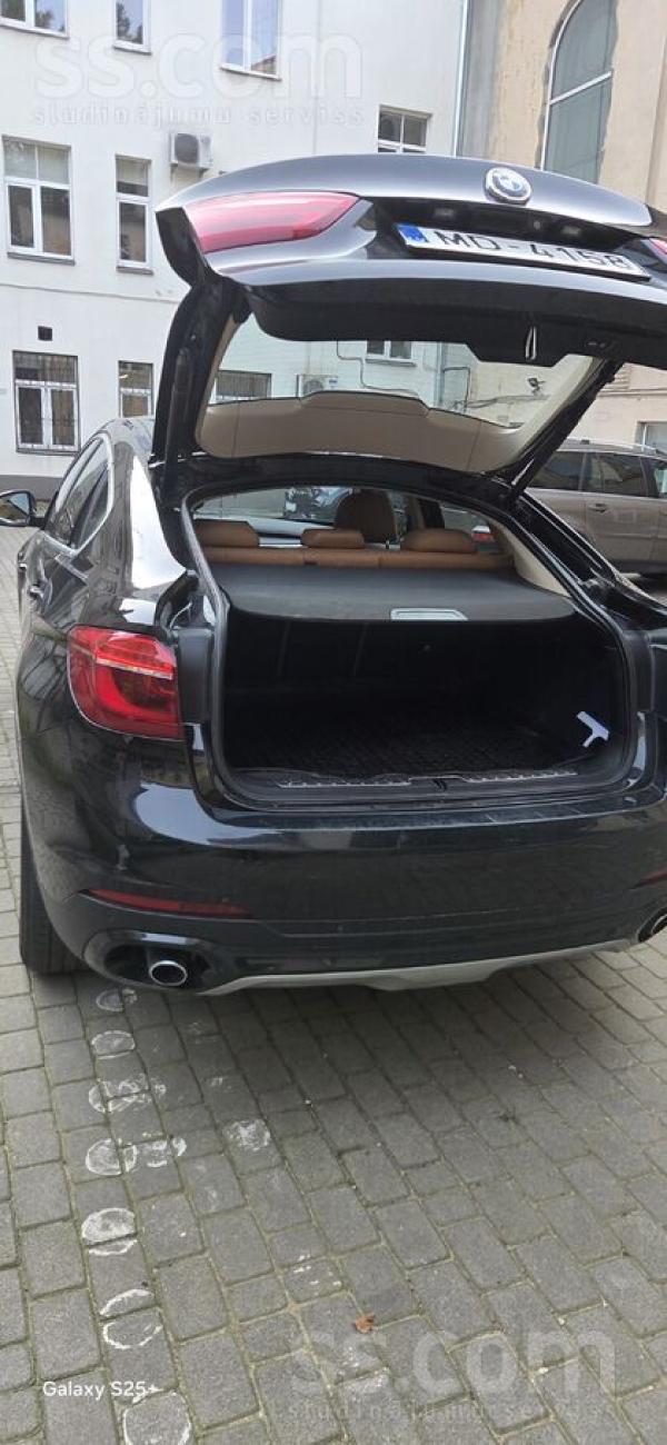 Melns BMW X6 2016 Rīga, ar dzinēja tilpumu 3.00 L un nobraukumu 255 tūkst. km par 18200 €, foto 5 vietnē AUTOMOTO.COM.LV