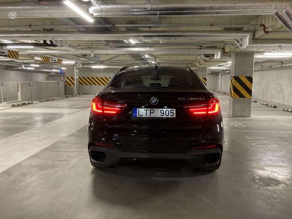 Black BMW X6 2017 in Vilnius, with an engine capacity of 3.00 L and mileage of 136 thousand km for 35490 €, photo 5 on AUTOMOTO.COM.LV