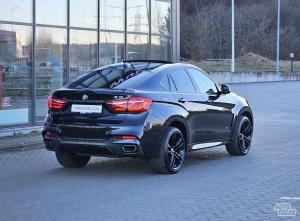 Black BMW X6 2017 in Vilnius, with an engine capacity of 3.00 L and mileage of 270 thousand km for 23950 €, photo 10 on AUTOMOTO.COM.LV