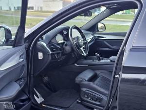 Black BMW X6 2017 in Vilnius, with an engine capacity of 3.00 L and mileage of 270 thousand km for 23950 €, photo 15 on AUTOMOTO.COM.LV