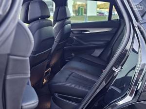 Black BMW X6 2017 in Vilnius, with an engine capacity of 3.00 L and mileage of 270 thousand km for 23950 €, photo 21 on AUTOMOTO.COM.LV