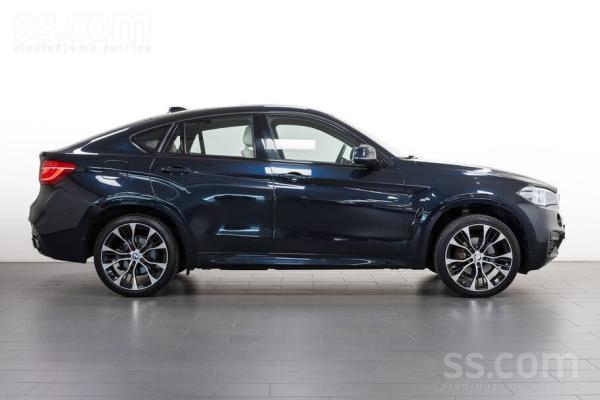 Melns BMW X6 2017 Rīga, ar dzinēja tilpumu 3.00 L un nobraukumu 60 tūkst. km par 30500 €, foto 4 vietnē AUTOMOTO.COM.LV