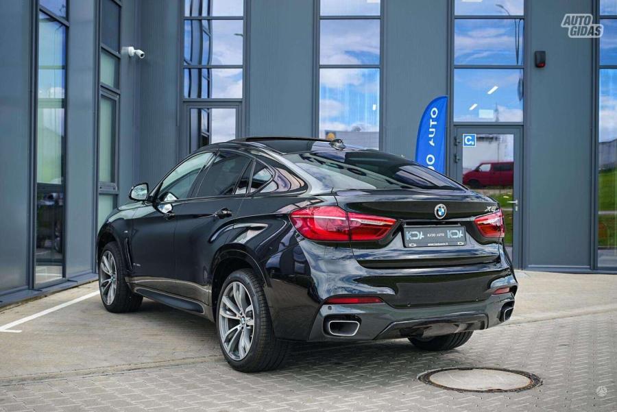 Black BMW X6 2017 in Kaunas, with an engine capacity of 3.00 L and mileage of 147 thousand km for 31950 €, photo 10 on AUTOMOTO.COM.LV