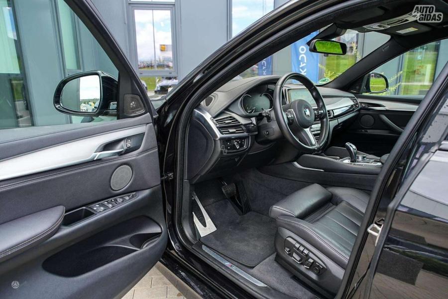 Black BMW X6 2017 in Kaunas, with an engine capacity of 3.00 L and mileage of 147 thousand km for 31950 €, photo 24 on AUTOMOTO.COM.LV