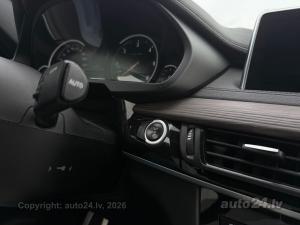 Melns BMW X6 2017 Tallina, ar dzinēja tilpumu 3.00 L un nobraukumu 225 tūkst. km par 28000 €, foto 15 vietnē AUTOMOTO.COM.LV