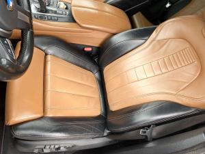 Black BMW X6 2017 in Vilnius, with an engine capacity of 2.99 L and mileage of 228 thousand km for 25600 €, photo 15 on AUTOMOTO.COM.LV