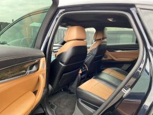 Black BMW X6 2017 in Vilnius, with an engine capacity of 2.99 L and mileage of 228 thousand km for 25600 €, photo 18 on AUTOMOTO.COM.LV