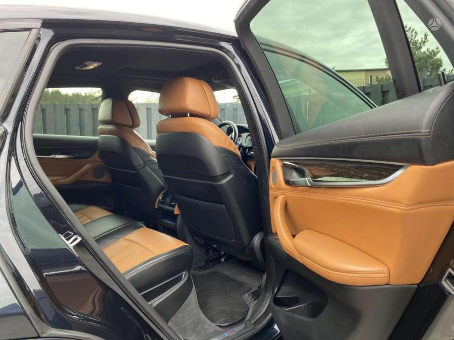 Black BMW X6 2017 in Vilnius, with an engine capacity of 2.99 L and mileage of 228 thousand km for 25600 €, photo 20 on AUTOMOTO.COM.LV