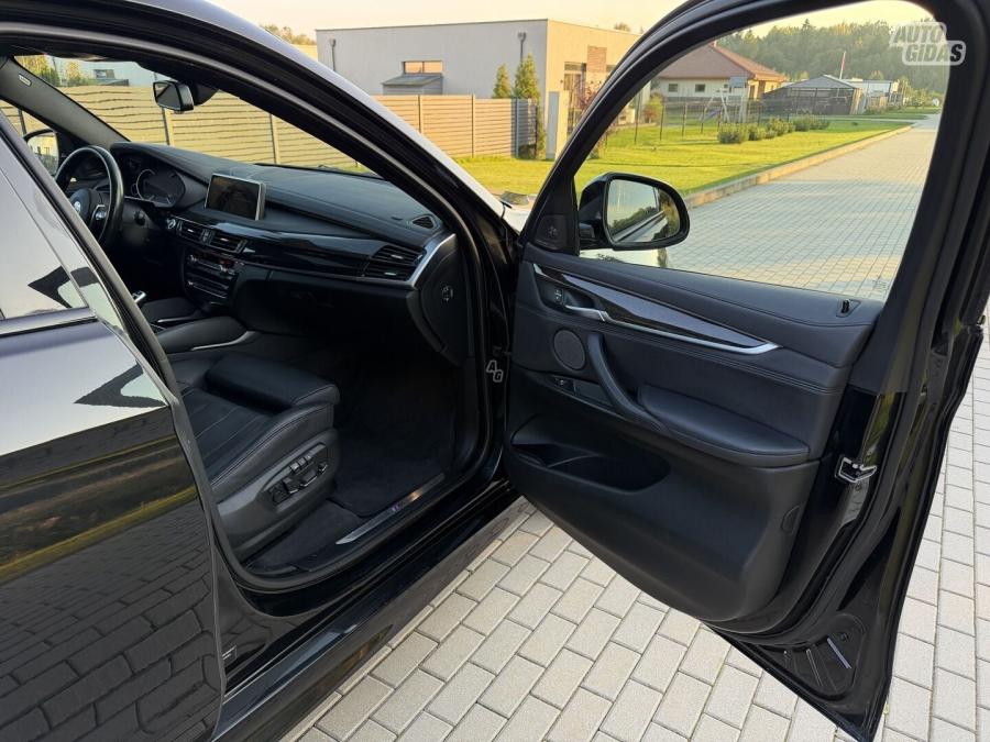 Melns BMW X6 2017 Mažeikiai, ar dzinēja tilpumu 3.00 L un nobraukumu 230 tūkst. km par 24999 €, foto 24 vietnē AUTOMOTO.COM.LV