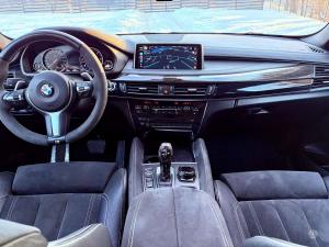 Black BMW X6 2018 in Vilnius, with an engine capacity of 2.99 L and mileage of 182 thousand km for 29999 €, photo 5 on AUTOMOTO.COM.LV