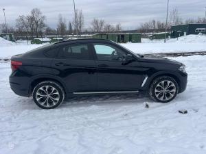 Black BMW X6 2018 in Vilnius, with an engine capacity of 2.99 L and mileage of 81 thousand km for 34900 €, photo 2 on AUTOMOTO.COM.LV