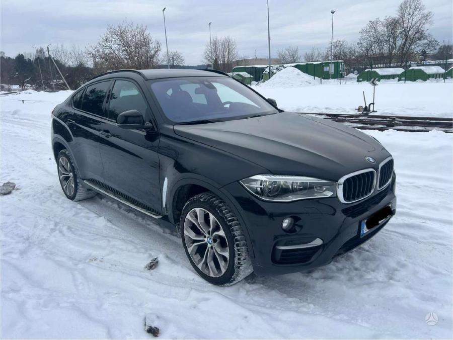 Black BMW X6 2018 in Vilnius, with an engine capacity of 2.99 L and mileage of 81 thousand km for 34900 €, photo 3 on AUTOMOTO.COM.LV