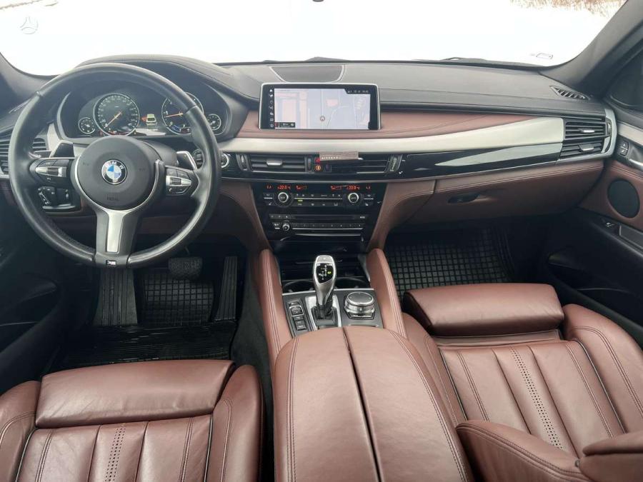 Black BMW X6 2018 in Vilnius, with an engine capacity of 2.99 L and mileage of 81 thousand km for 34900 €, photo 17 on AUTOMOTO.COM.LV