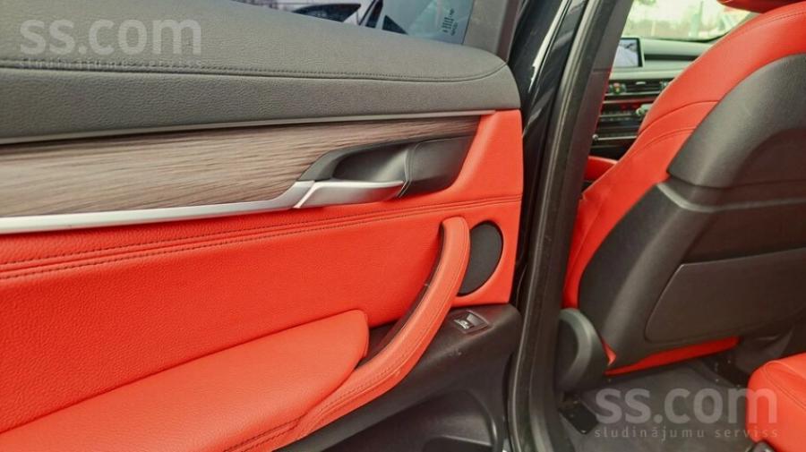 Melns BMW X6 2018 Rīga, ar dzinēja tilpumu 3.00 L un nobraukumu 257 tūkst. km par 25900 €, foto 3 vietnē AUTOMOTO.COM.LV
