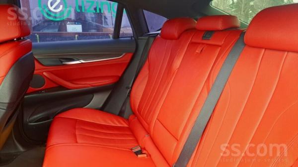 Black BMW X6 2018 in Riga, with an engine capacity of 3.00 L and mileage of 257 thousand km for 25900 €, photo 7 on AUTOMOTO.COM.LV
