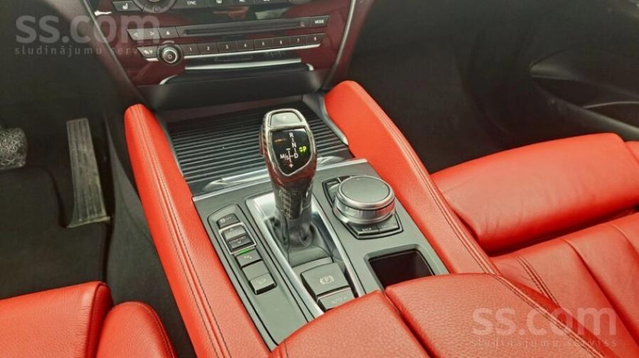 Melns BMW X6 2018 Rīga, ar dzinēja tilpumu 3.00 L un nobraukumu 257 tūkst. km par 25900 €, foto 16 vietnē AUTOMOTO.COM.LV