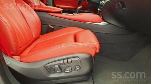 Melns BMW X6 2018 Rīga, ar dzinēja tilpumu 3.00 L un nobraukumu 257 tūkst. km par 25900 €, foto 23 vietnē AUTOMOTO.COM.LV