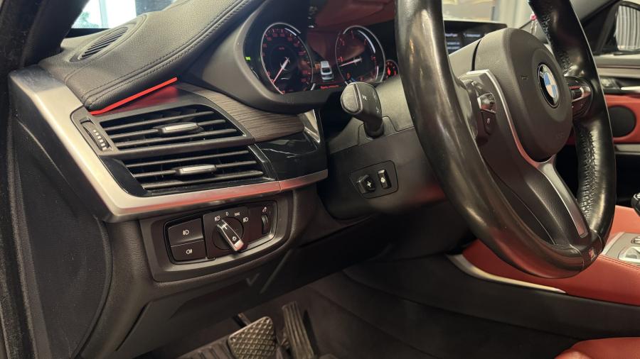 Melns BMW X6 2018 Rīga, ar dzinēja tilpumu 3.00 L un nobraukumu 137 tūkst. km par 27990 €, foto 23 vietnē AUTOMOTO.COM.LV