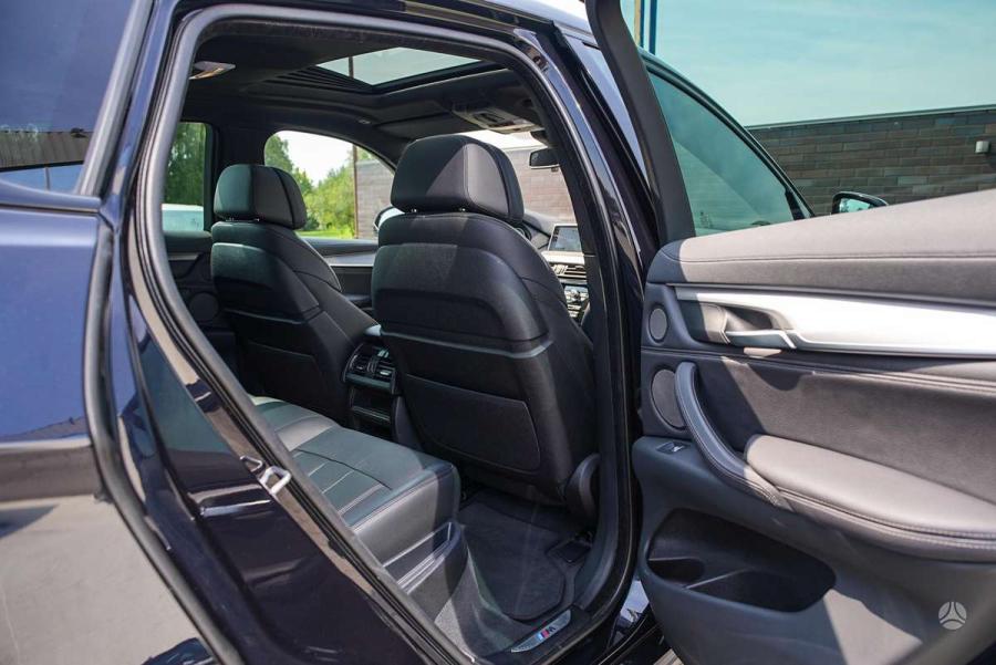 Melns BMW X6 2018 Marijampole, ar dzinēja tilpumu 2.99 L un nobraukumu 187 tūkst. km par 30950 €, foto 40 vietnē AUTOMOTO.COM.LV