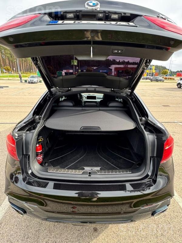 BMW X6 2018 in Riga on AUTOMOTO.COM.LV Black BMW X6 2018 in Riga, with an engine capacity of 3.00 L and mileage of 150 thousand km for 27900 €, photo 7 on AUTOMOTO.COM.LV