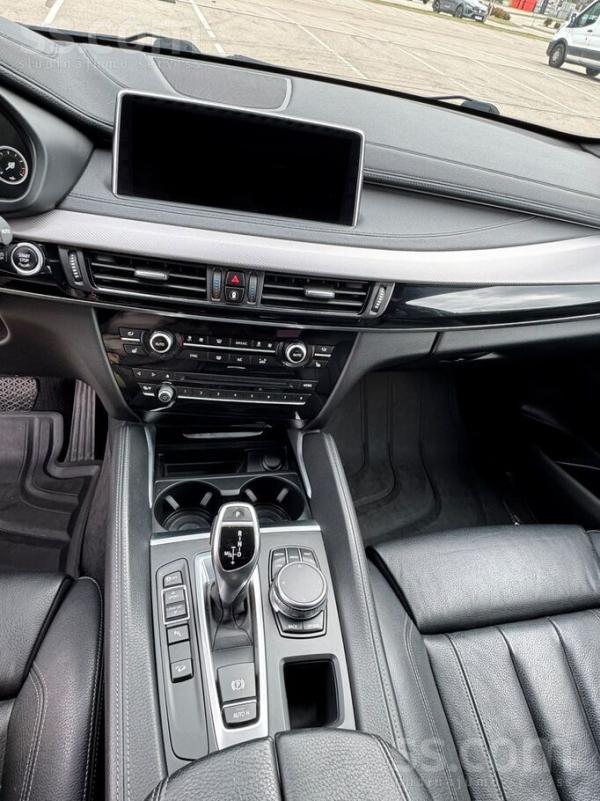 BMW X6 2018 in Riga on AUTOMOTO.COM.LV Black BMW X6 2018 in Riga, with an engine capacity of 3.00 L and mileage of 150 thousand km for 27900 €, photo 10 on AUTOMOTO.COM.LV