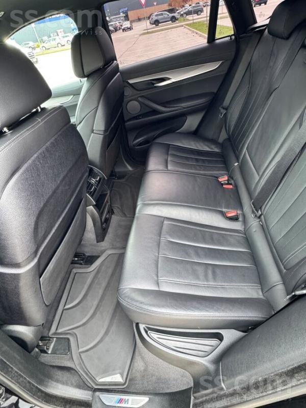 BMW X6 2018 in Riga on AUTOMOTO.COM.LV Black BMW X6 2018 in Riga, with an engine capacity of 3.00 L and mileage of 150 thousand km for 27900 €, photo 11 on AUTOMOTO.COM.LV