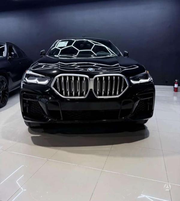 Black BMW X6 2019 in Klaipeda, with an engine capacity of 3.00 L and mileage of 144 thousand km for 54600 €, photo 1 on AUTOMOTO.COM.LV