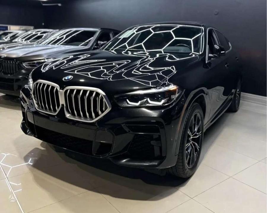 Black BMW X6 2019 in Klaipeda, with an engine capacity of 3.00 L and mileage of 144 thousand km for 54600 €, photo 2 on AUTOMOTO.COM.LV