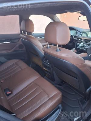 Black BMW X6 2019 in Riga, with an engine capacity of 3.00 L and mileage of 149 thousand km for 32750 €, photo 11 on AUTOMOTO.COM.LV
